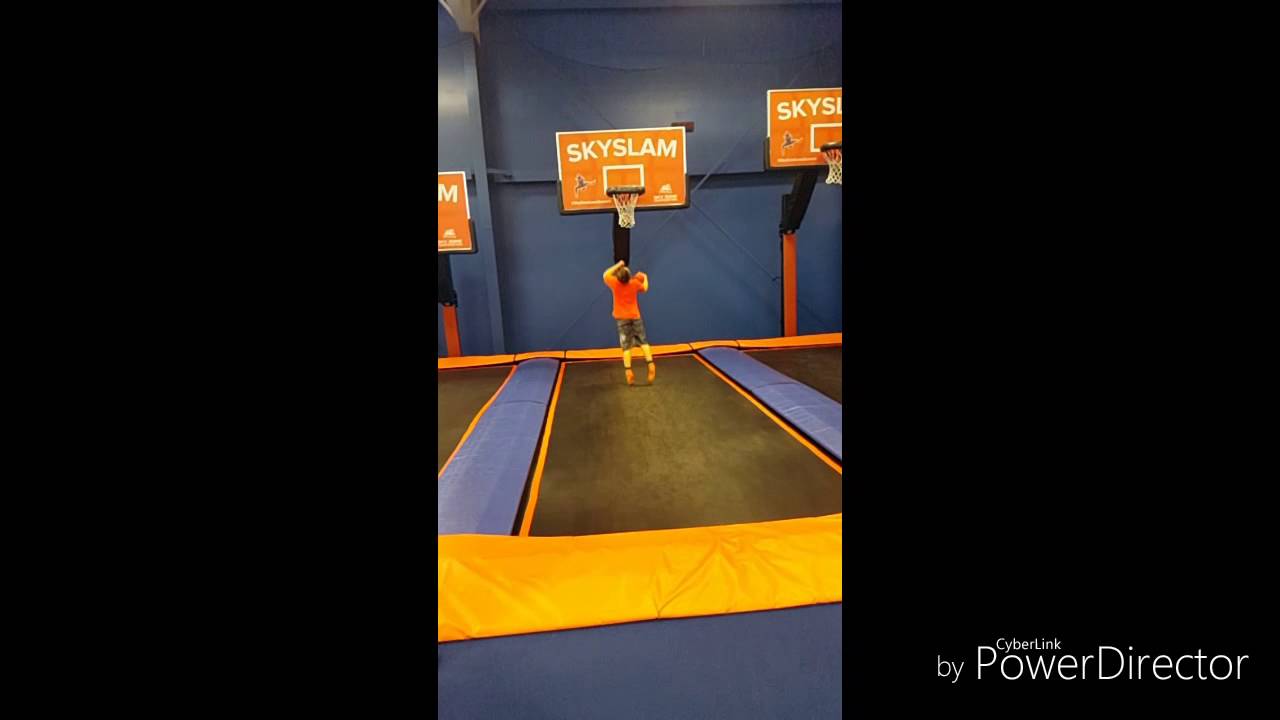 SKYZONE FUN!! - YouTube