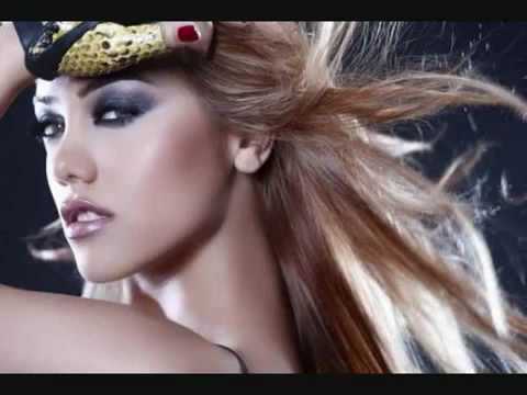 Kurdish Traditinol Woman Clothing