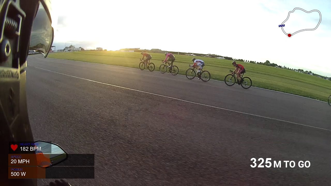 Racing at Thruxton! (on bike footage) - YouTube