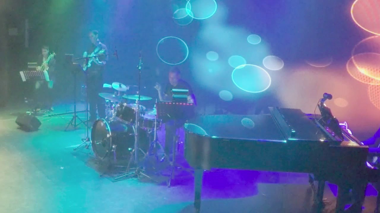 Shawn Mercer solo Pacific Eden Marquee show - YouTube