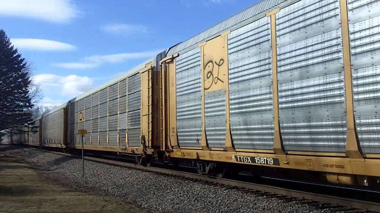 BNSF 4014 & CSX 7589 (C40-8) Lead Vehicle Train - YouTube