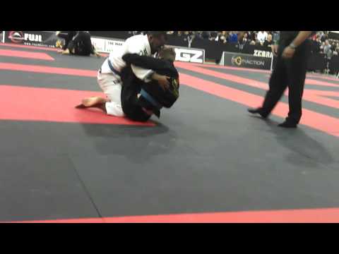 Jordan Burton vs. Jacob Alphin - IBJJF Houston Open 2012 - YouTube