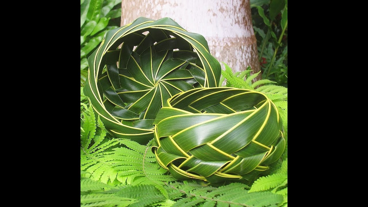LEAF BASKET WEAVE Weaving Leaf Weaving Craft Coconut Leaf Crafted In leaf-basket-weave-weaving-leaf-weaving-craft-coconut-leaf-crafted-in