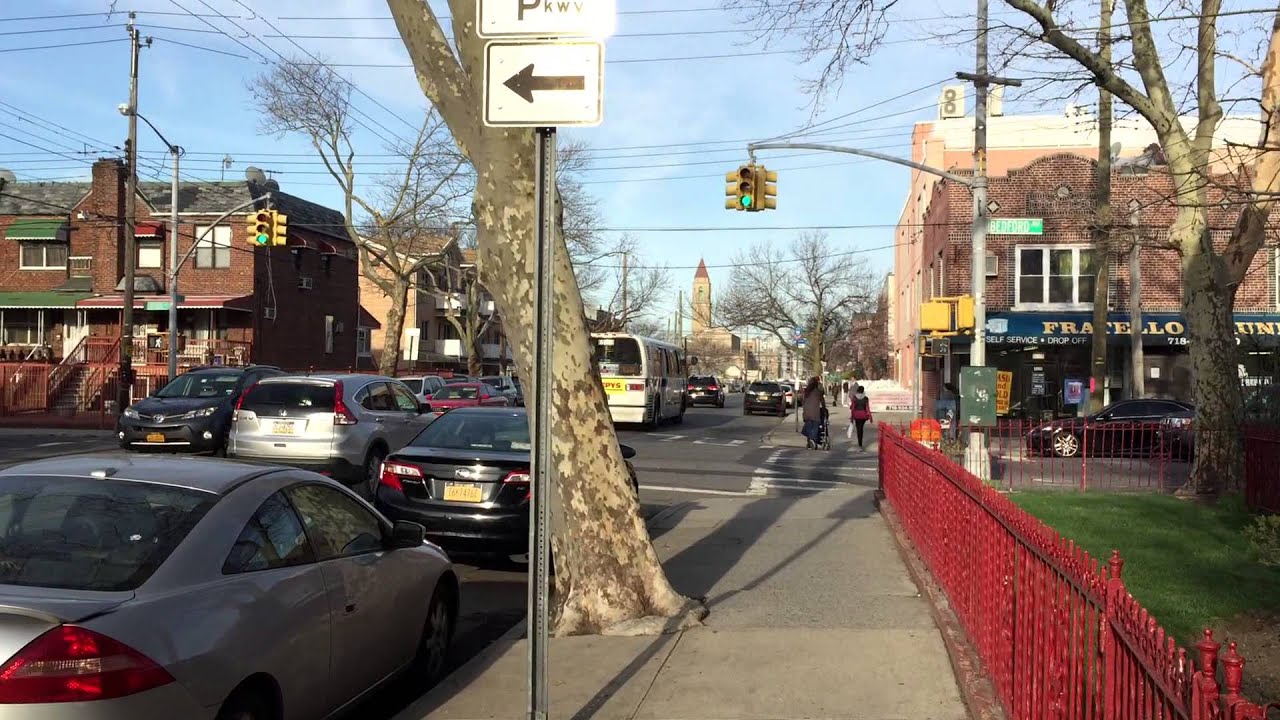 MTA B36 bus skips bus stop during morning rush hour - YouTube