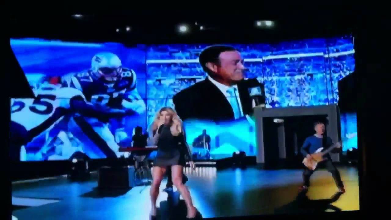 Faith Hill Sunday Night Football 2012 - YouTube