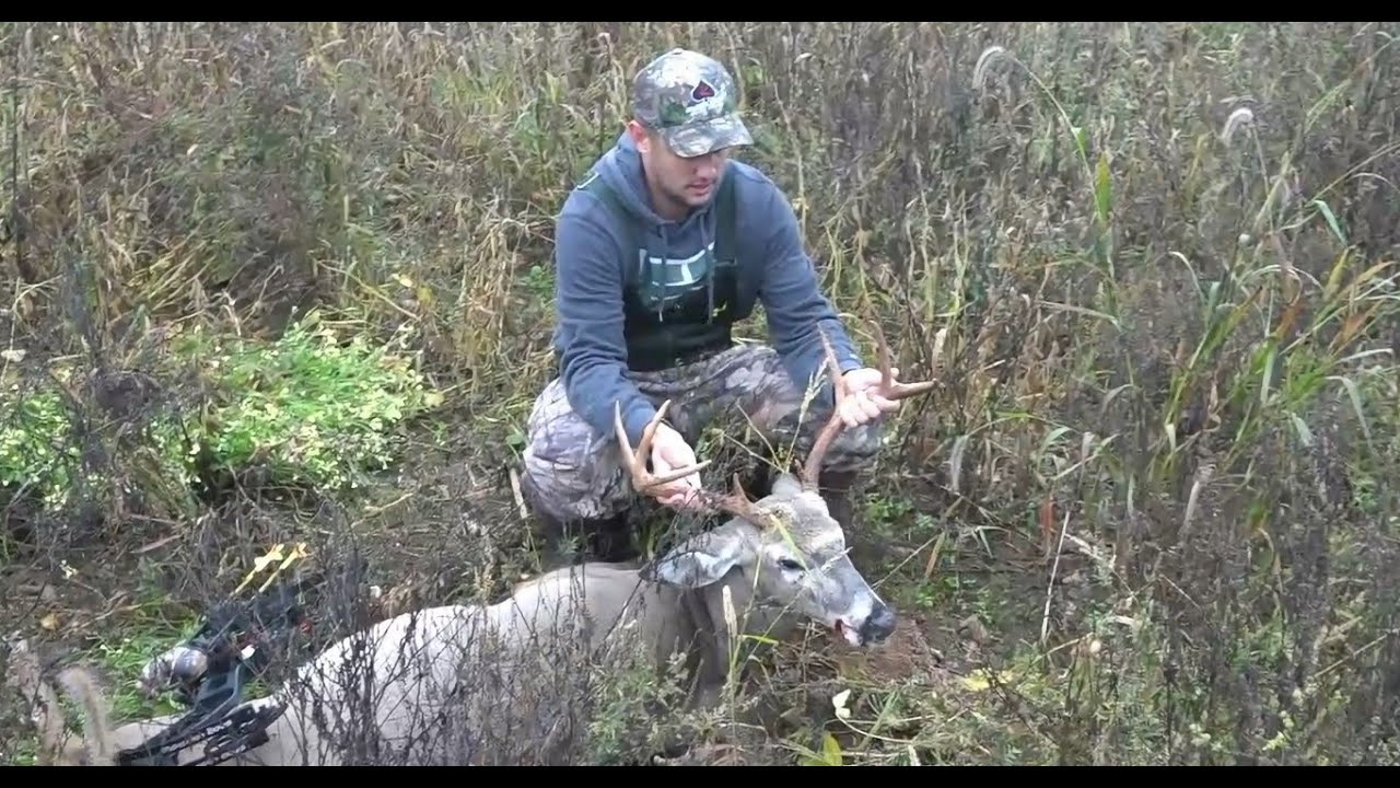 Wide 8 Point on Opening Day! - YouTube
