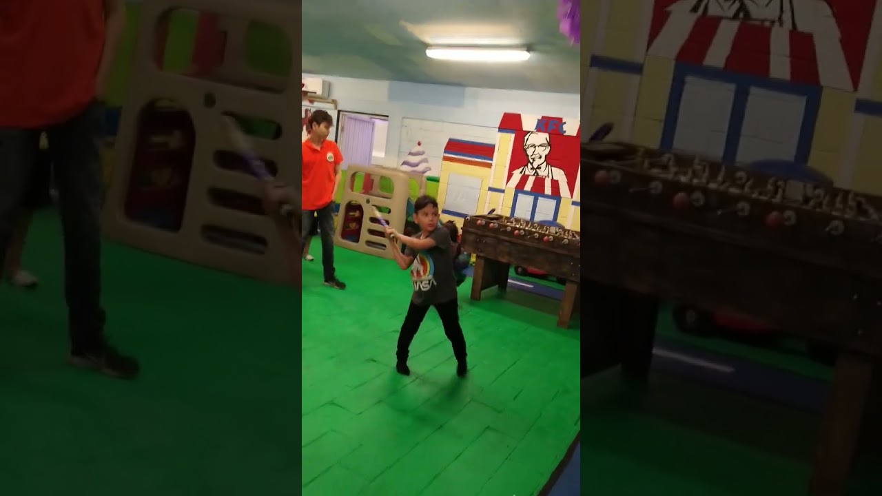 Dale dale dale, no pierdas el tino...!!! #niños #pinata #show - YouTube