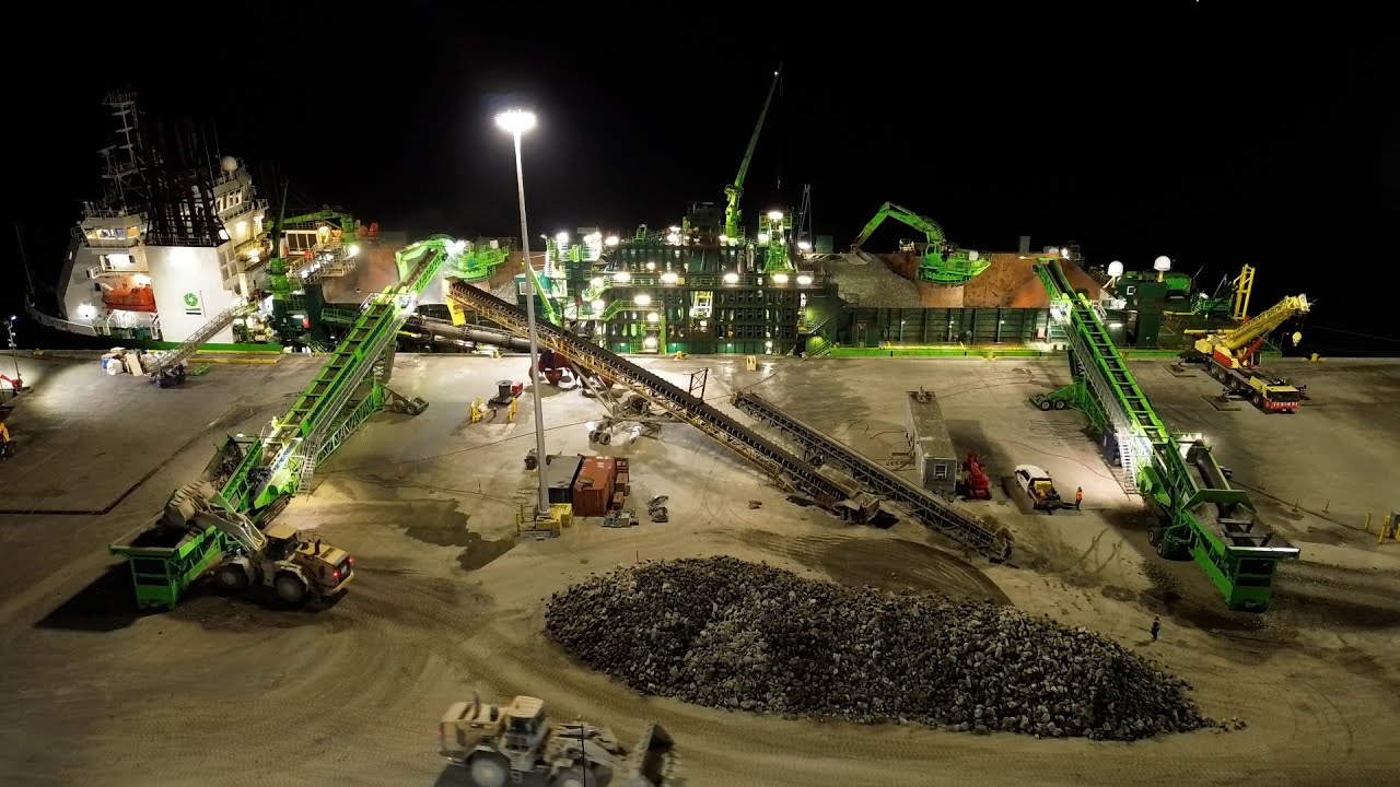 Ground-Breaking Telestack System loading Rocks to Flexible Fall Pipe ...