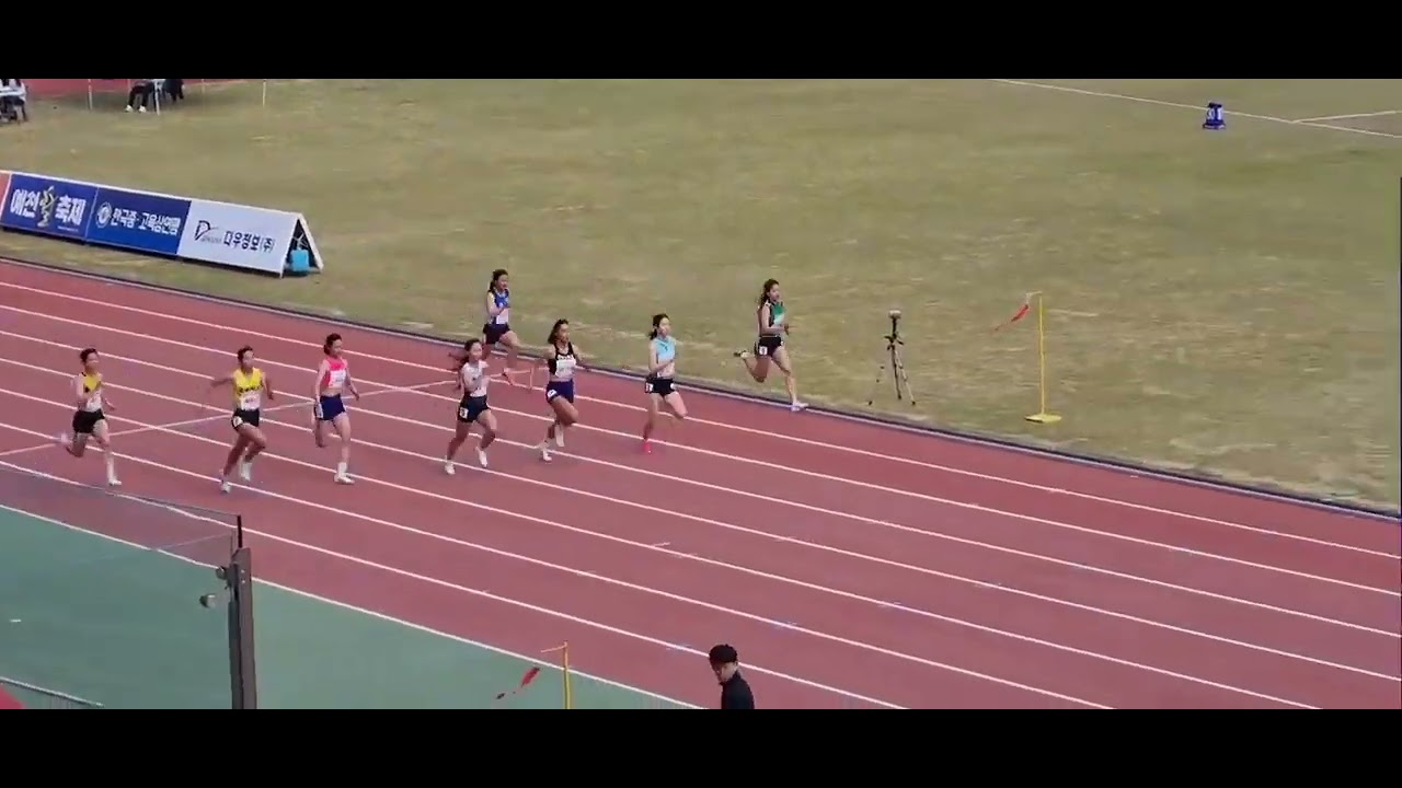 제52회 춘계중고육상대회 여고100m 준결승1조 1위 12.58 전서영 - YouTube