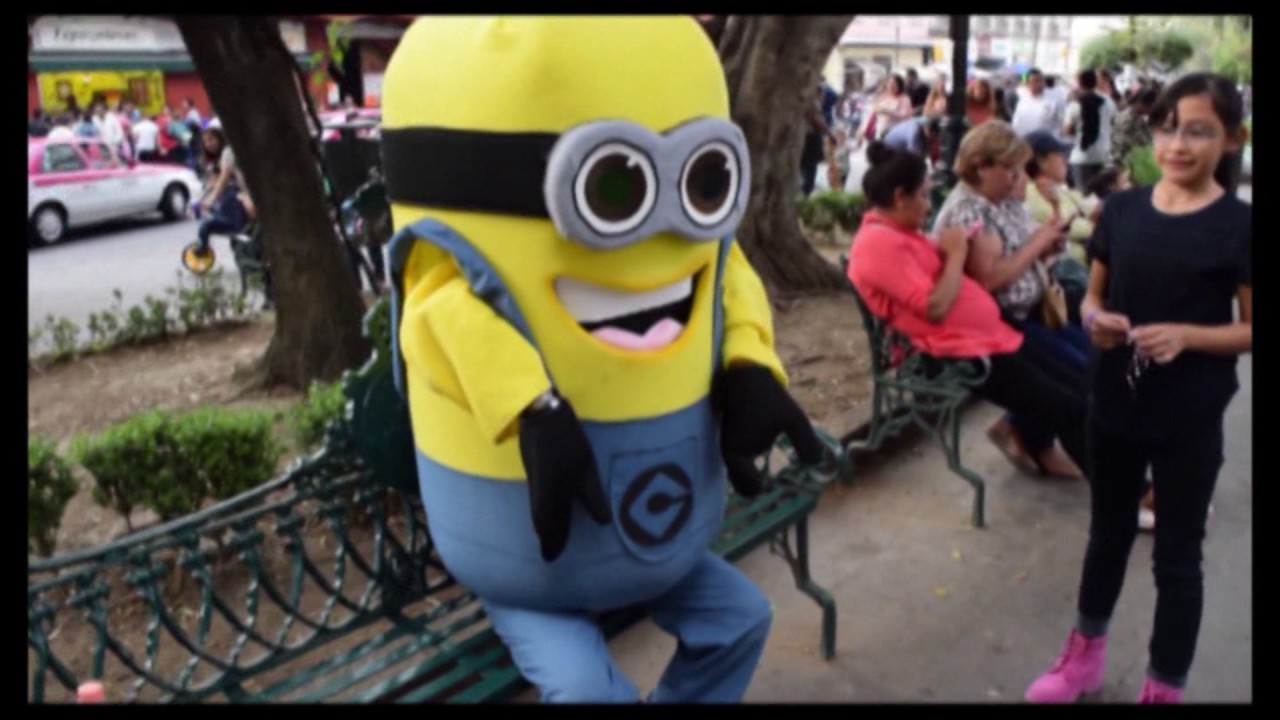 botarga minion coyocan encuentratufiesta - YouTube