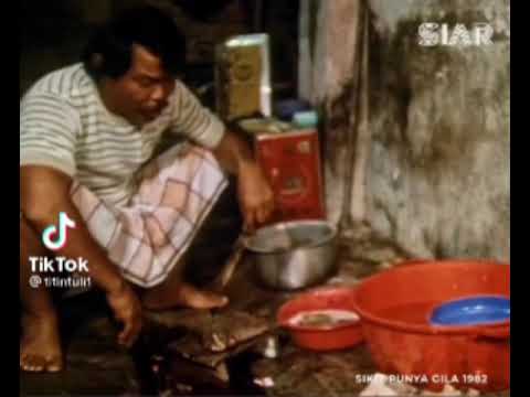 SIKIT PUNYA GILA.  IKAN SEBELAH