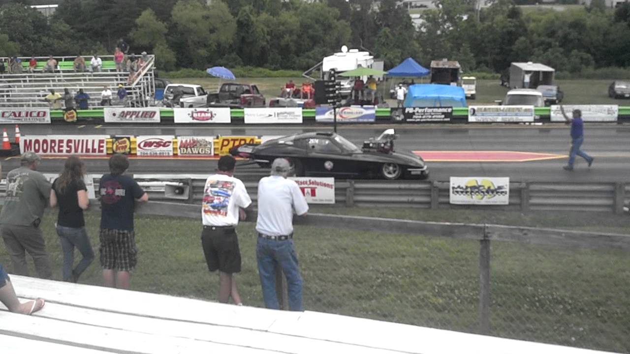 Mooresville dragway - YouTube