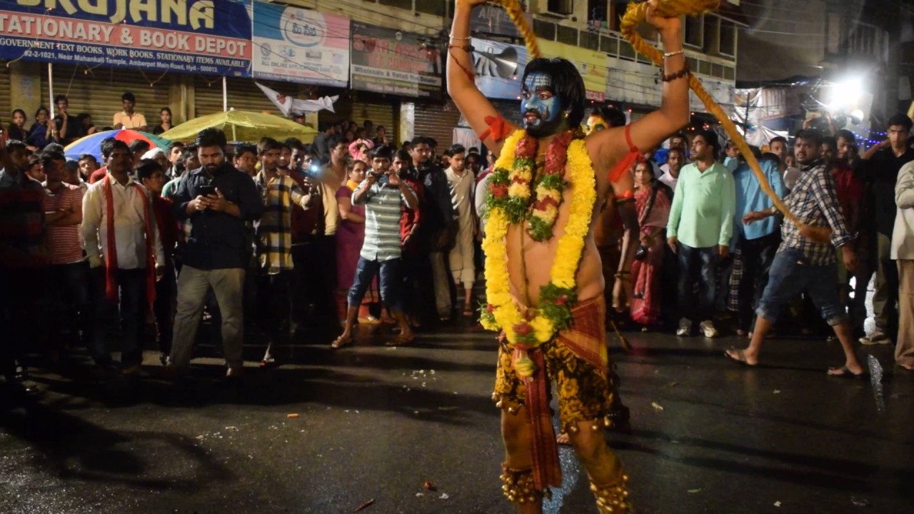 HYDERABAD BONALU 2017|| POTARAJU DANCE||AT AMBERPET BONALU 2017 ...