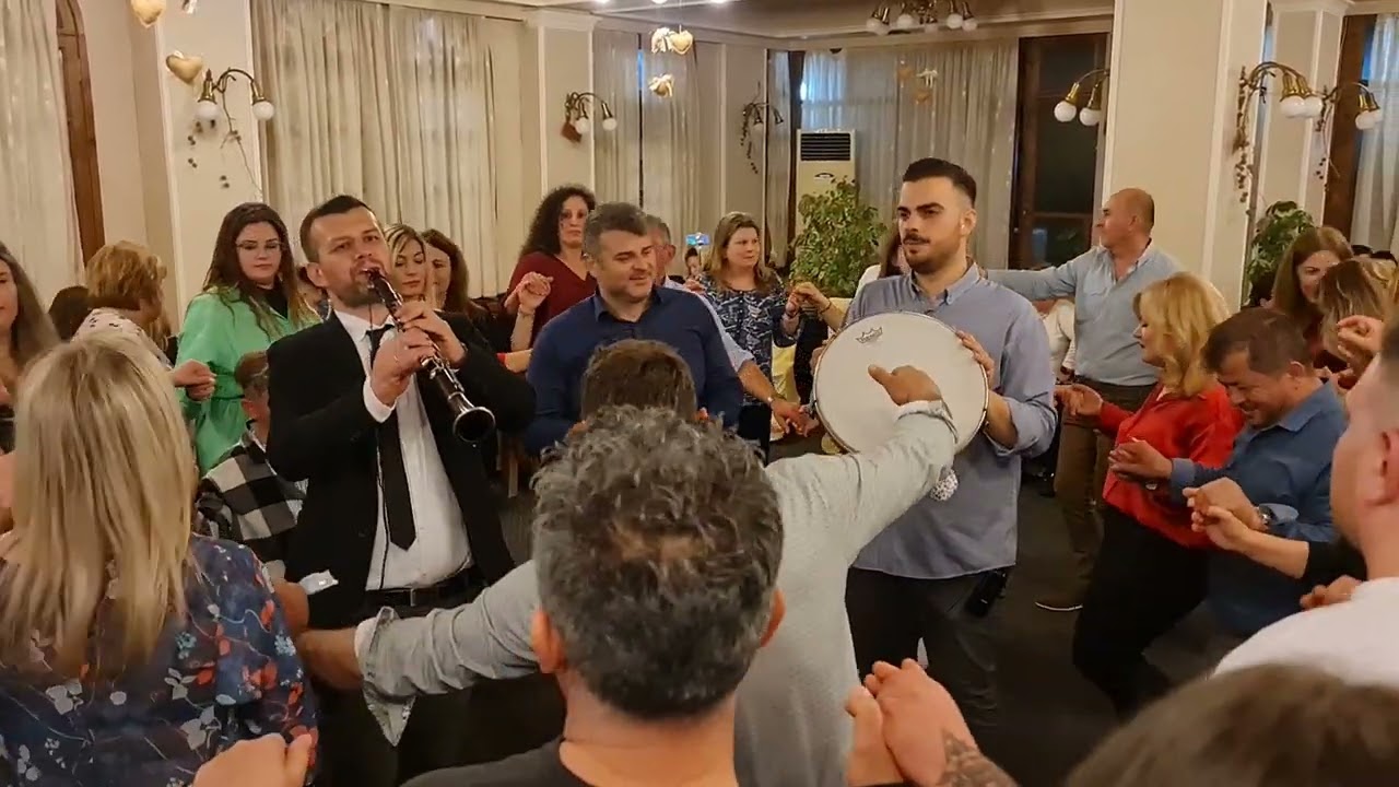 Χορός Γριαζδανιτων Πάτρας Κώστας Σταύρου-Χρήστος Αγγελής Νο2 - YouTube ...