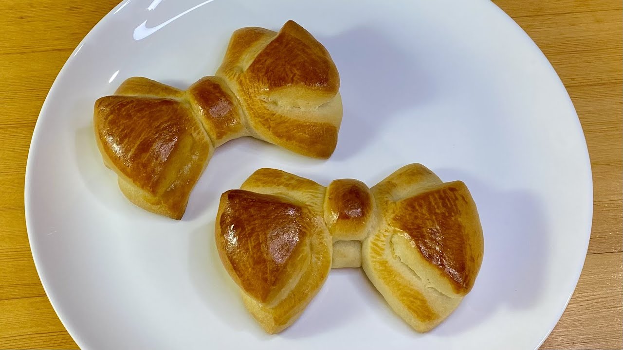 How to make bow tie buns | Milk dinner rolls - YouTube