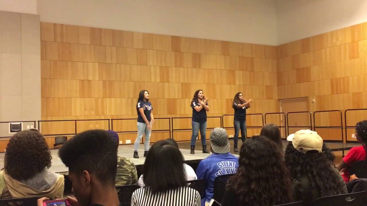 IUPUI Yard Show 2016: Indy Swans - YouTube