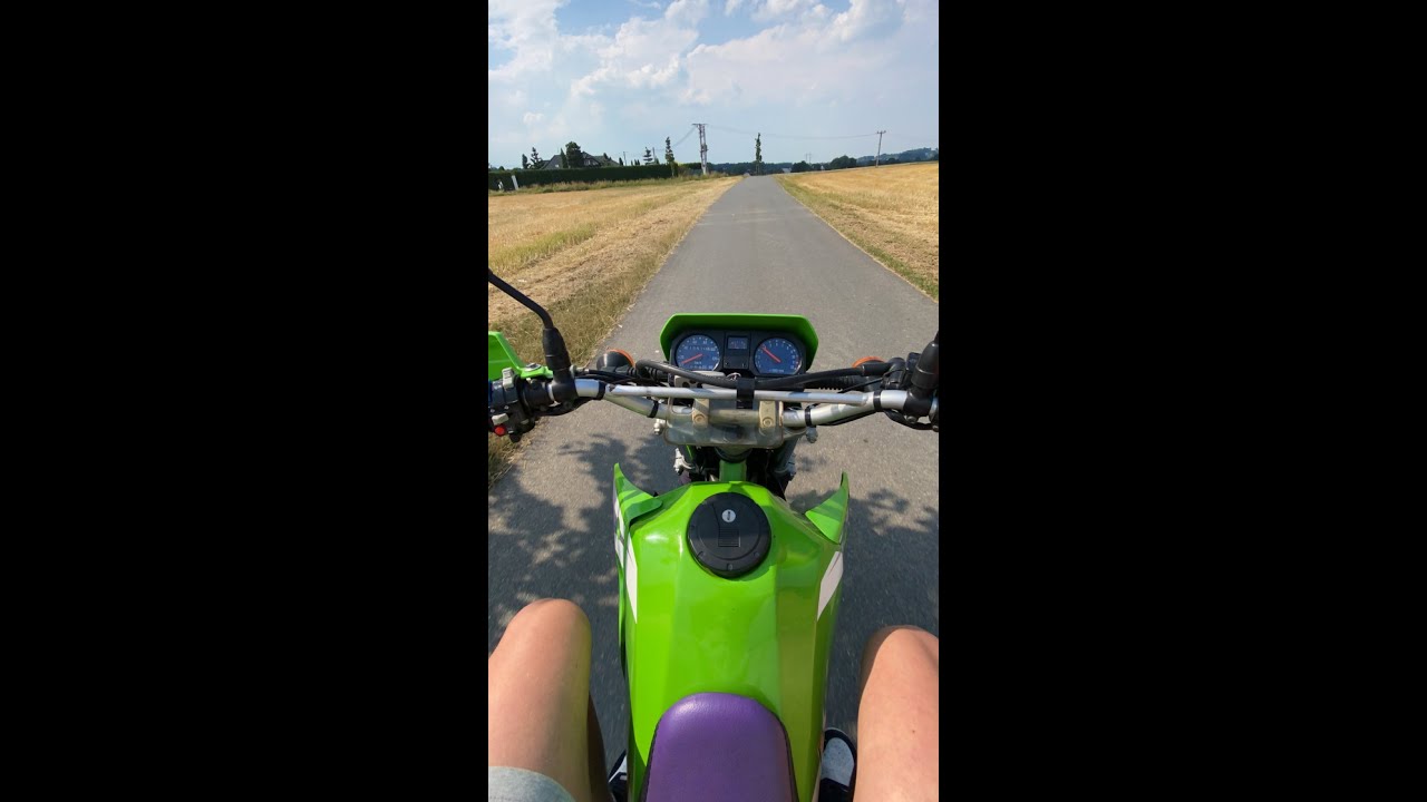 Kawasaki kmx 125 / ride for gas - YouTube