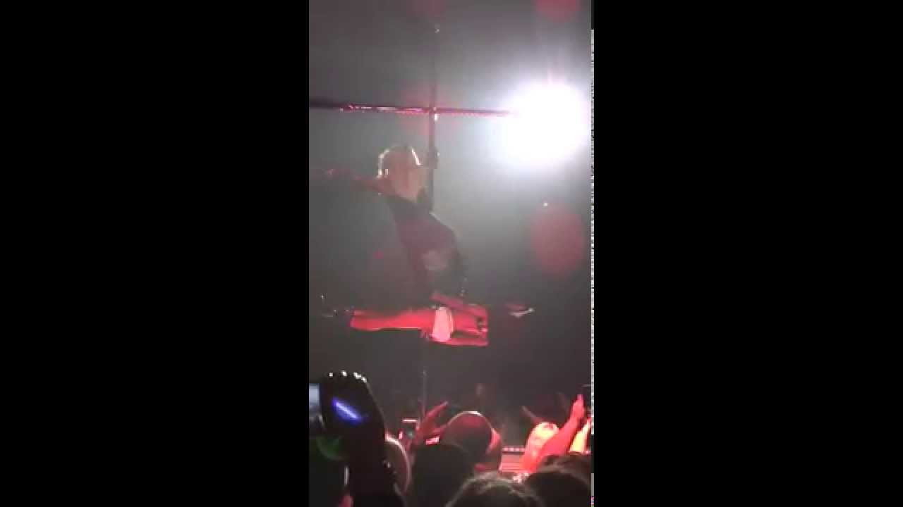 Madonna Holy Water Vogue Live Rebel Heart Tour Detroit Mi 10 1