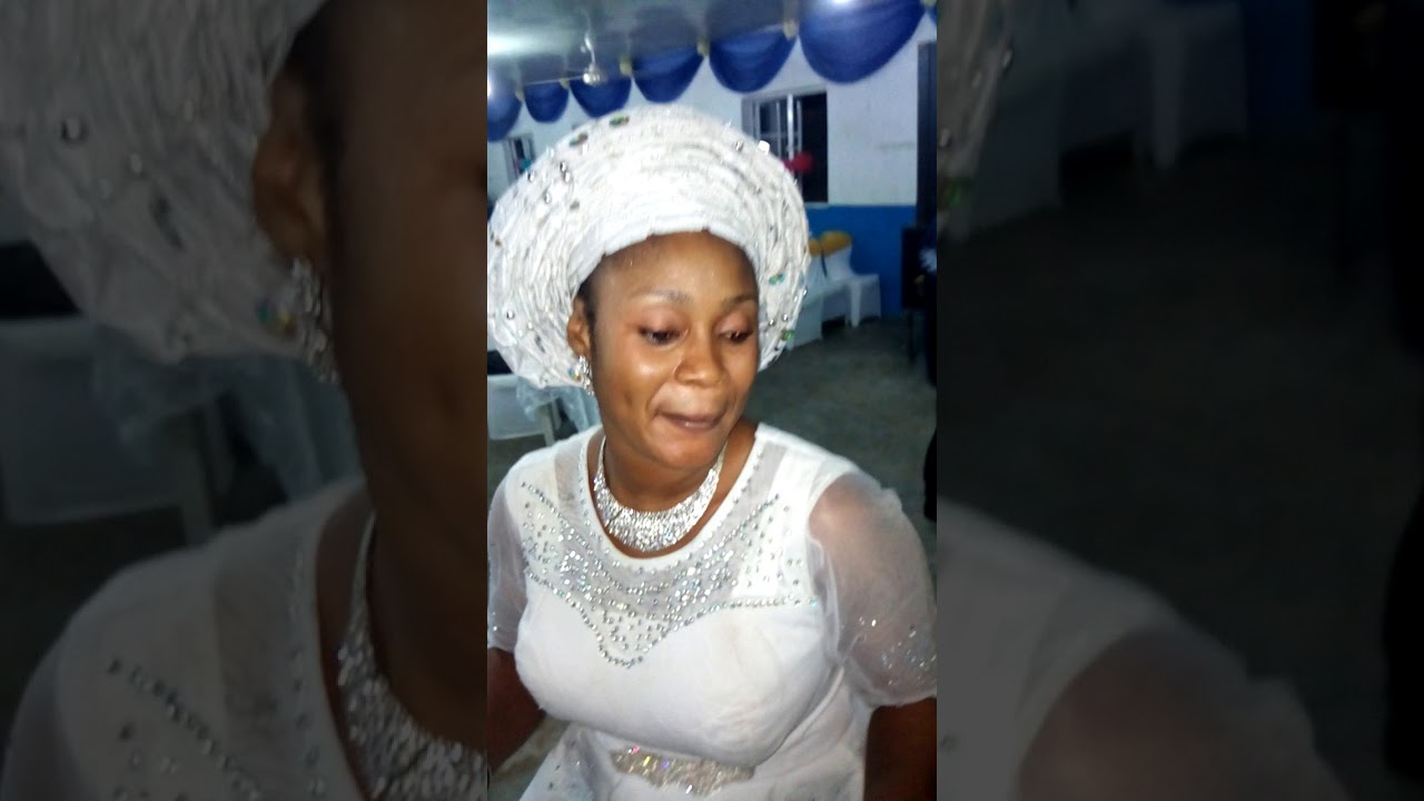 Praising God with Prophetess Morenikeji Adeleke (EGBIN ORUN) - YouTube