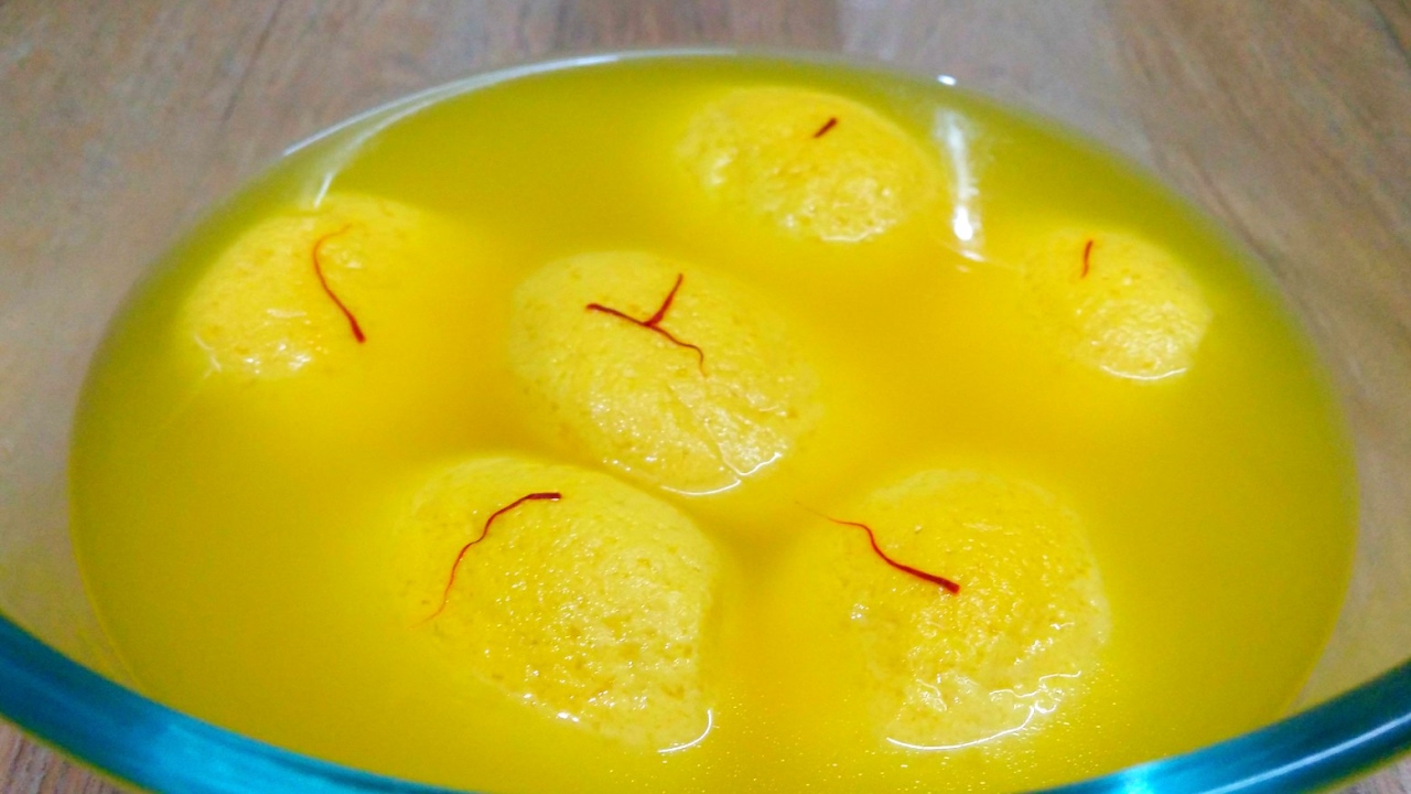 RajBhog Recipe | Soft Shahi Rasgulla | Sponge Rasgulla | How To Make ...