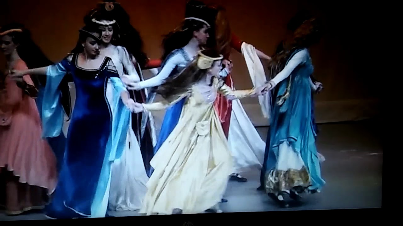 Morisca/HISTORICKÝ TANEC - YouTube