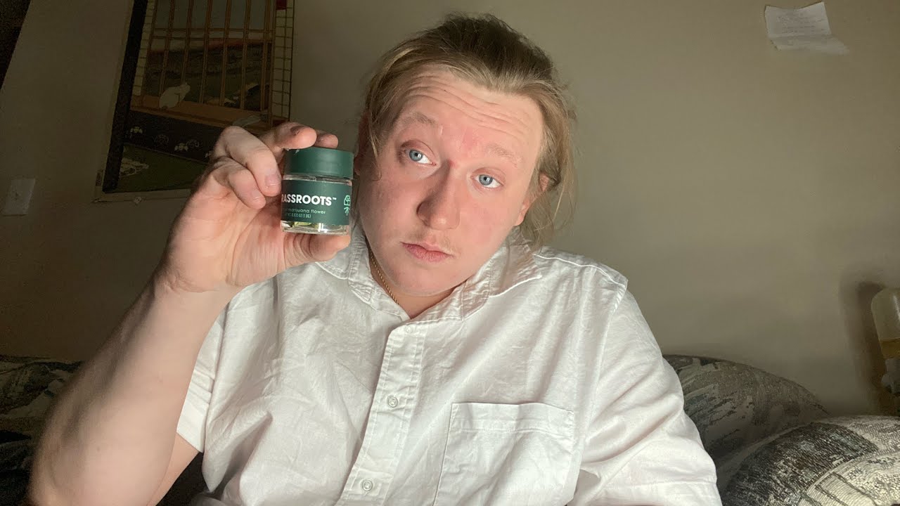 Strain review – mellow fellow flower - YouTube