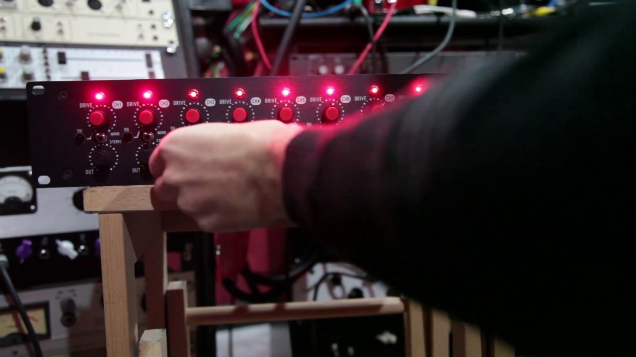 COLOURMIX V2.0 - modular saturation unit and summing mixer by SIDE-B STUDIO - YouTube