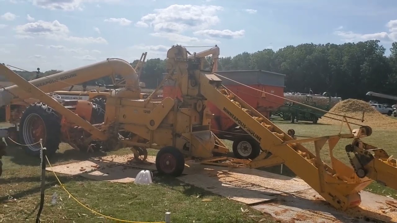 MM Corn Sheller demonstration at AETA show - YouTube