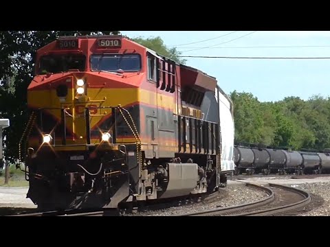 KCS 5010 Leads M373 through Terre Haute, IN - YouTube