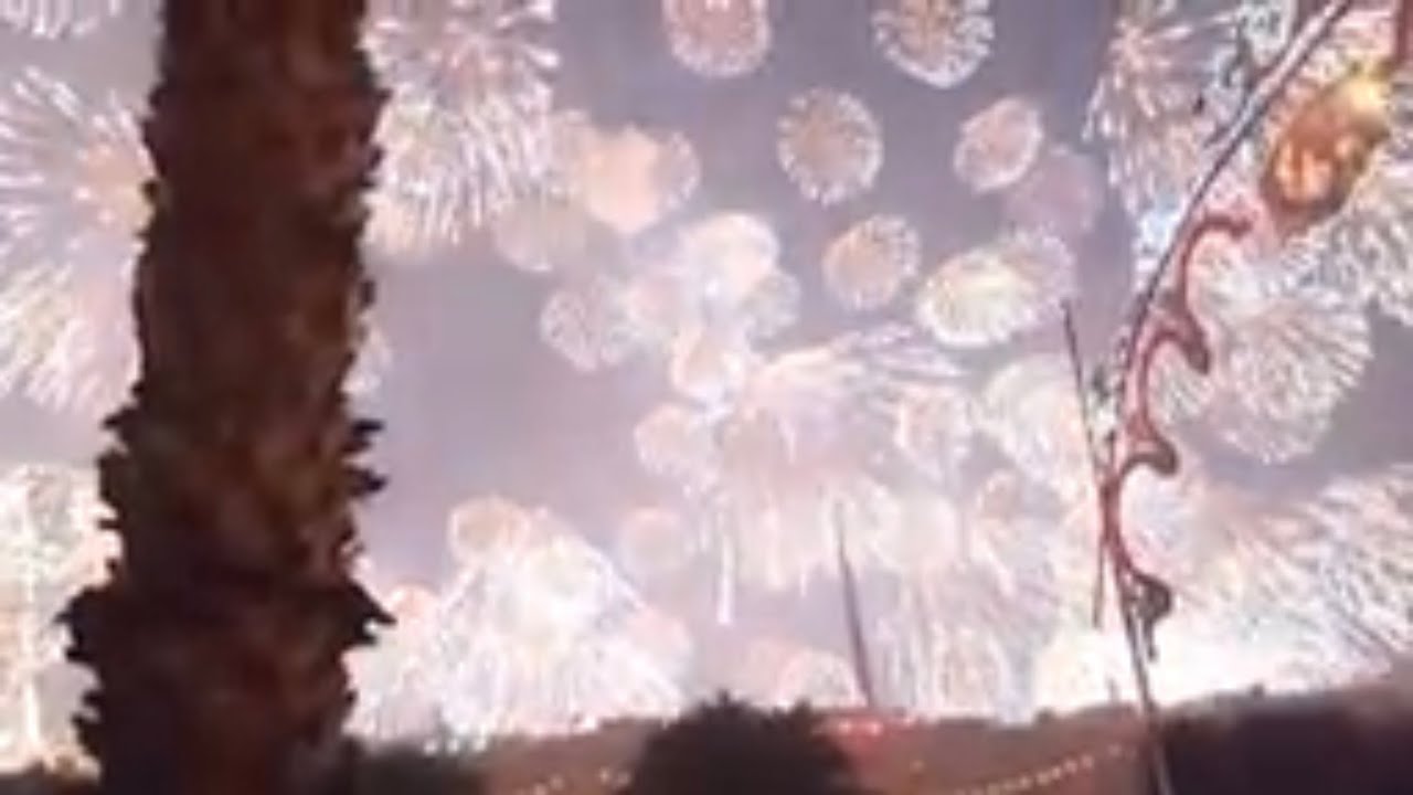 Largest single shell Aerial firework in the world!!! - YouTube
