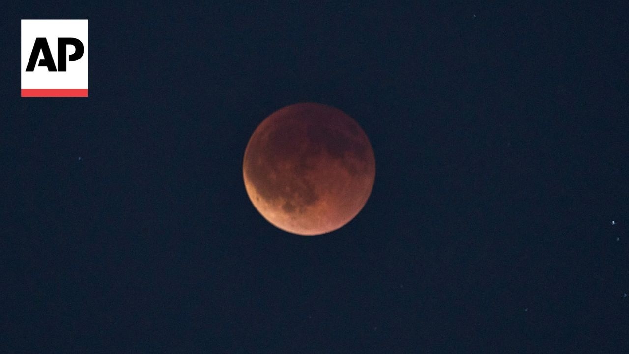 Watch the blood moon during total lunar eclipse over Israel, Iraq and ...