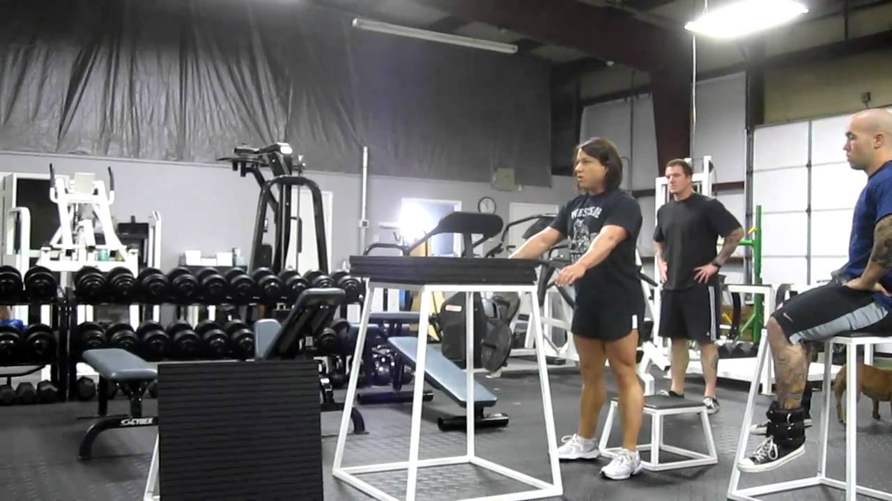 Laura Phelps-Sweatt - 40.5" Box Jump - YouTube