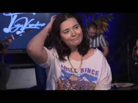 Tuğçe Kandemir Saçlarını Taramışsın KANALA ABONE OLARAK  DESTEK OLURSANIZ SEVİNİRİM