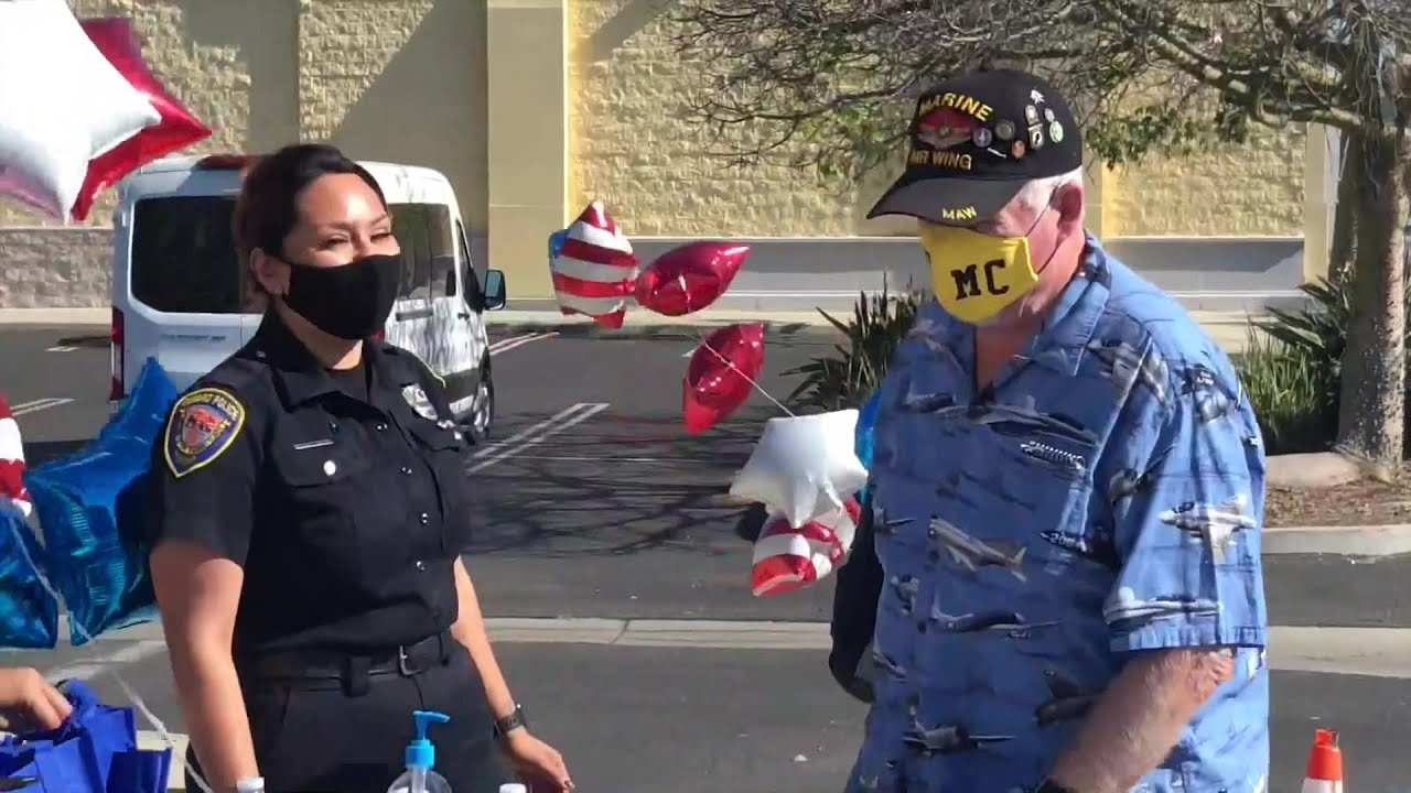 Salute to Veterans offered gift bags to Veterans in Oxnard - YouTube