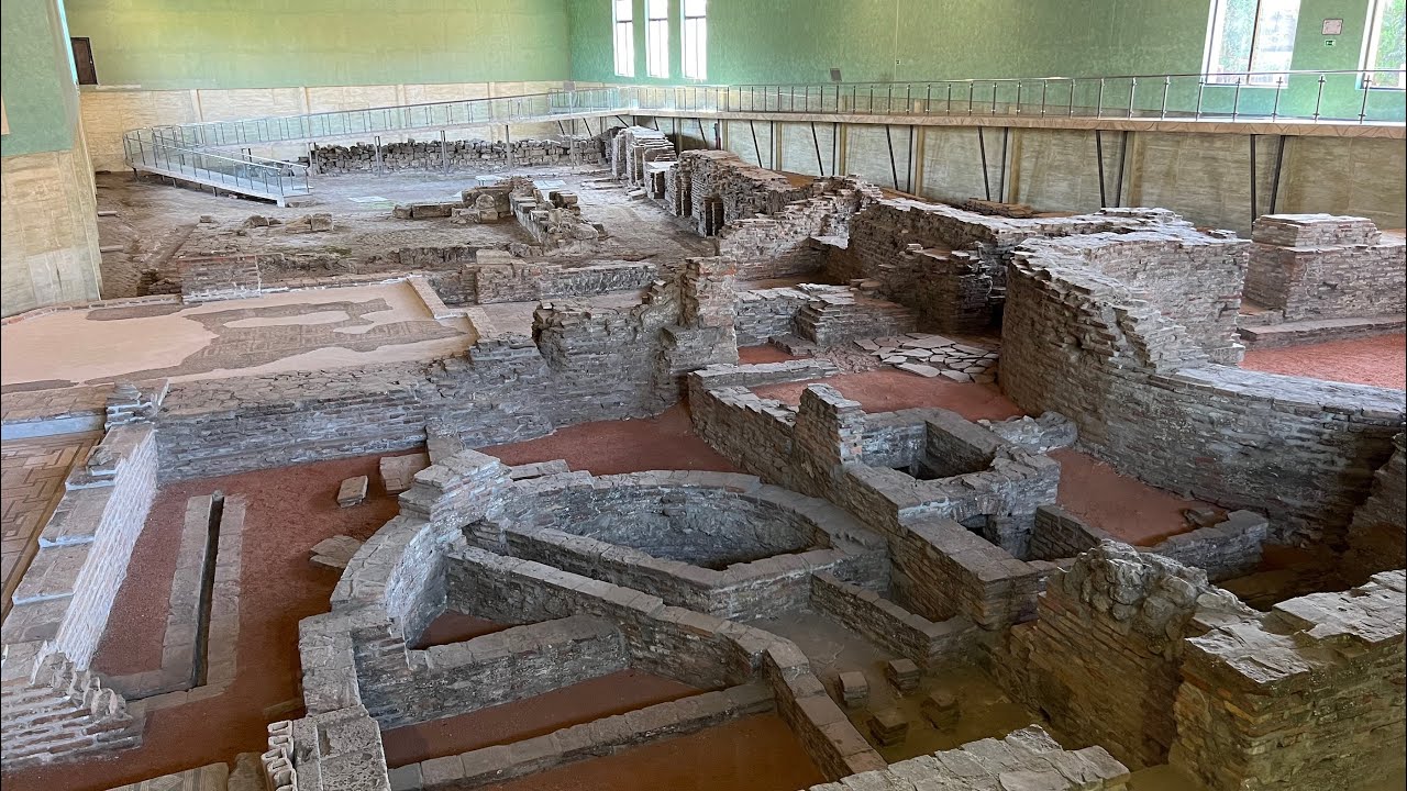The Roman Palace at Sirmium - YouTube
