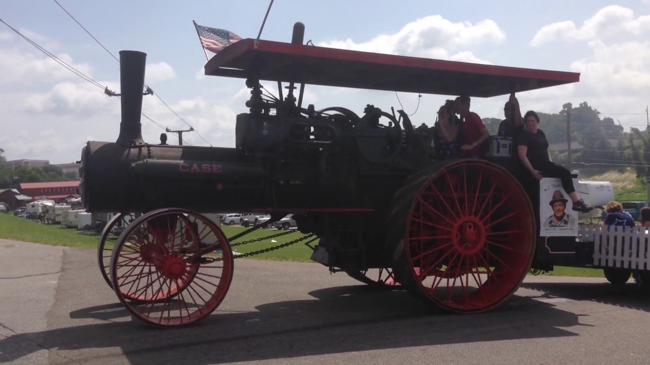 Steam Tractors hill climb 4th of July Parade Cumming Ga. 2017 - YouTube