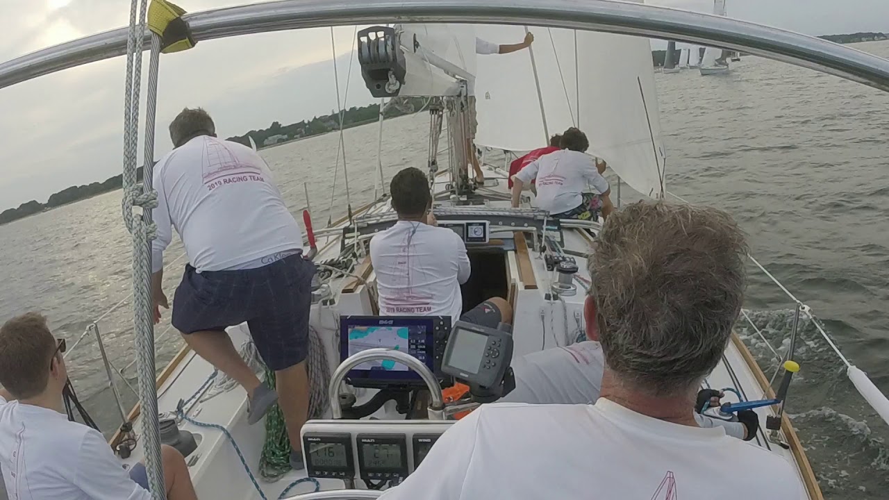 port tack start - YouTube