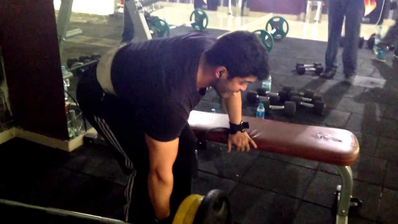 One arm barbell row - YouTube