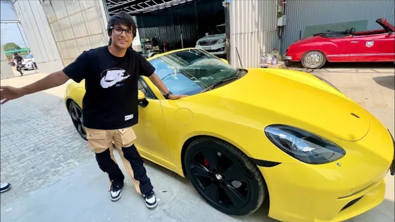 Yah Car Pasad aa Gai 😍 Delhi mai - YouTube