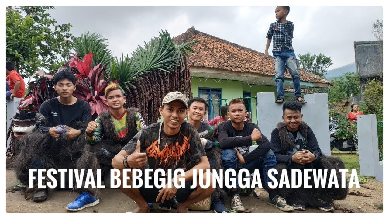 Tradisi Bebegig di Jungga Sadewata, Menghibur Sebelum Khitanan - YouTube