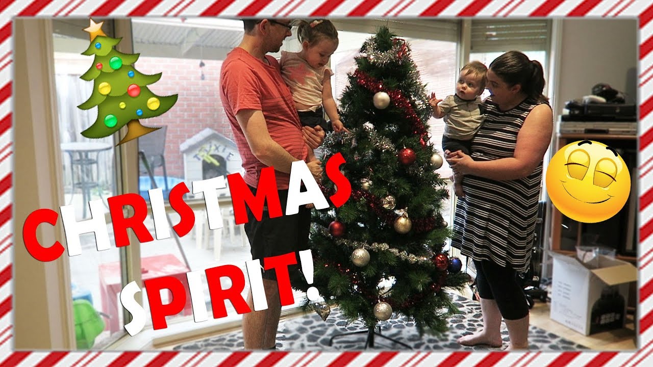Getting In The Christmas Spirit Vlogmas Day 1 Youtube