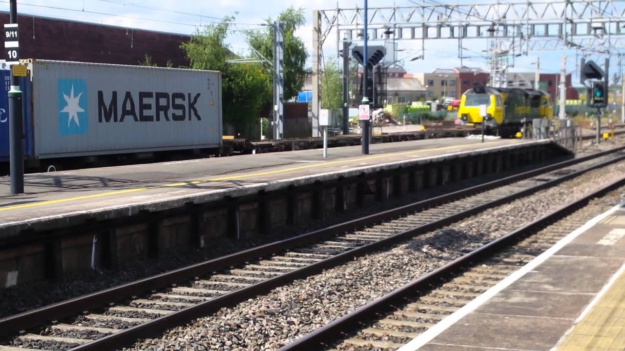 Freightliner Class 70001 at Nuneaton - YouTube