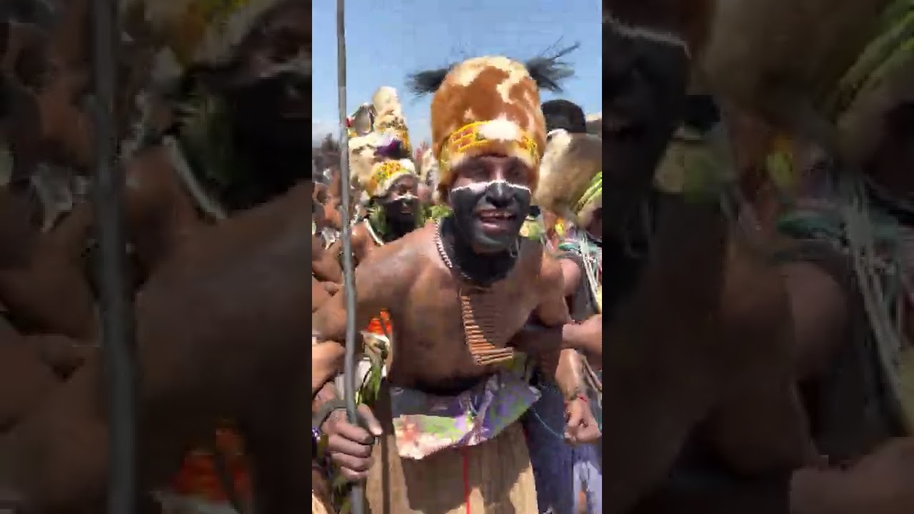 Enga warrior of Papua New Guinea - YouTube