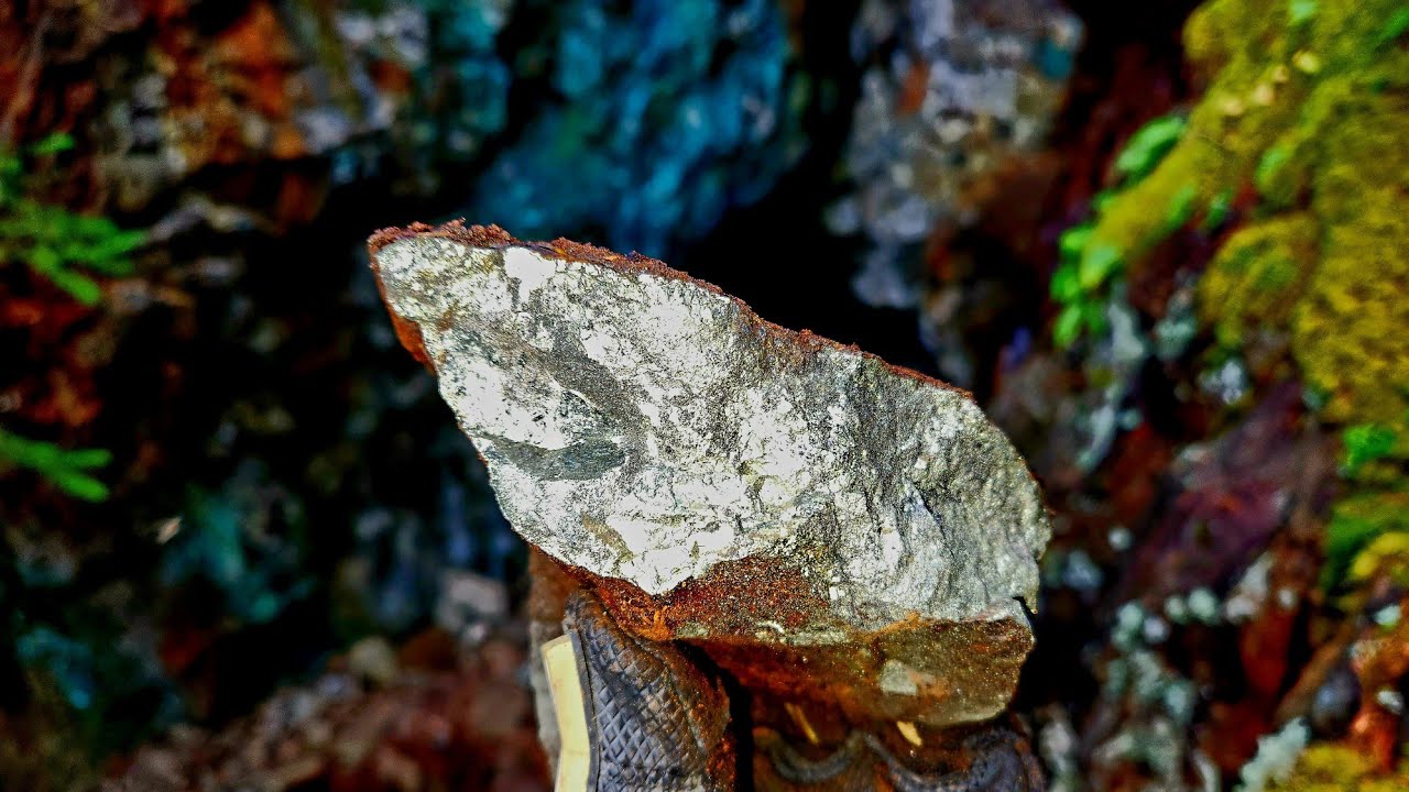 Copper, Silver & Gold Bearing Skarn That Runs Through A Mountain! - YouTube