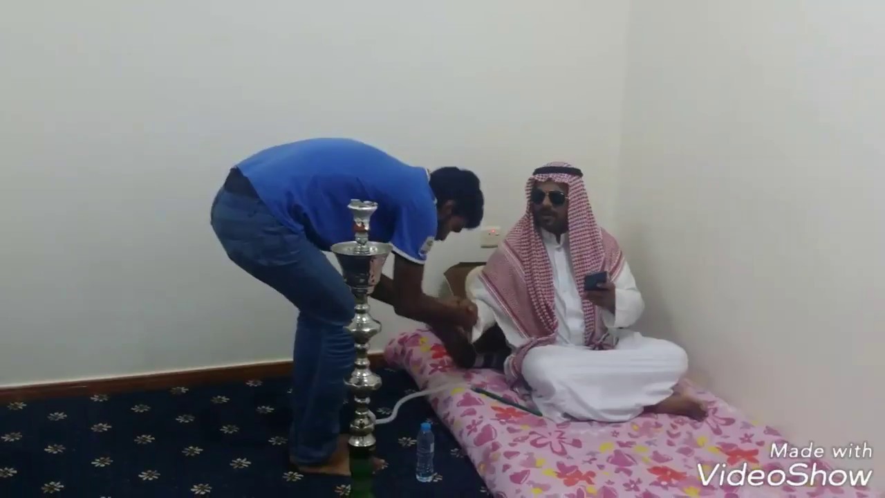 Arabic fight with his worker - YouTube