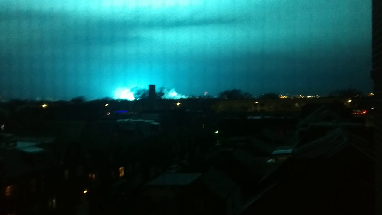 New York City Astoria Powerplant explosion filmed from Jackson Heights ...