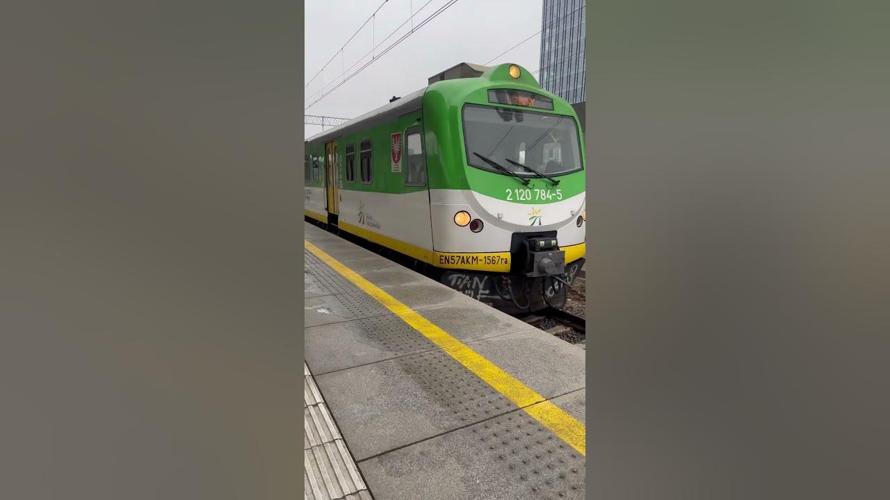 Pociąg służbowy Kolei Mazowiecki na stacji Warszawa Zachodnia - YouTube