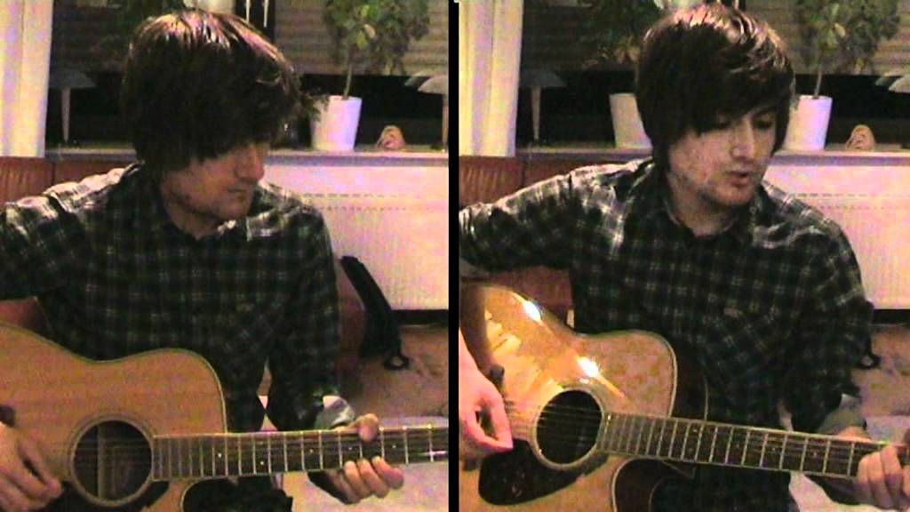 Odi Acoustic - Ghost on the Dance Floor (Blink 182 Cover) Chords - Chordify