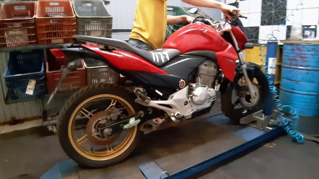 CB 300R 2014 VERMELHA PRONTA PARA DESMONTAR - YouTube