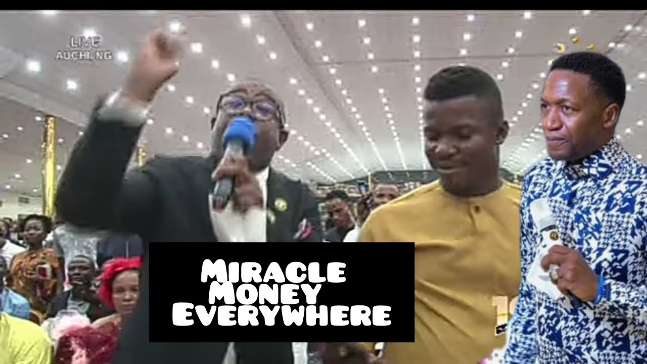 SHOCKING ‼️ Watch what happened as Prophet Uebert Angel prayed for ...